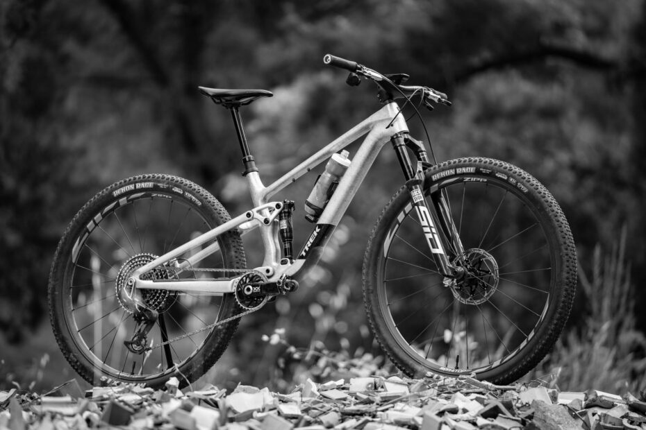 Best Carbon Mountain Bikes 2025 | Top Rated Recommendations