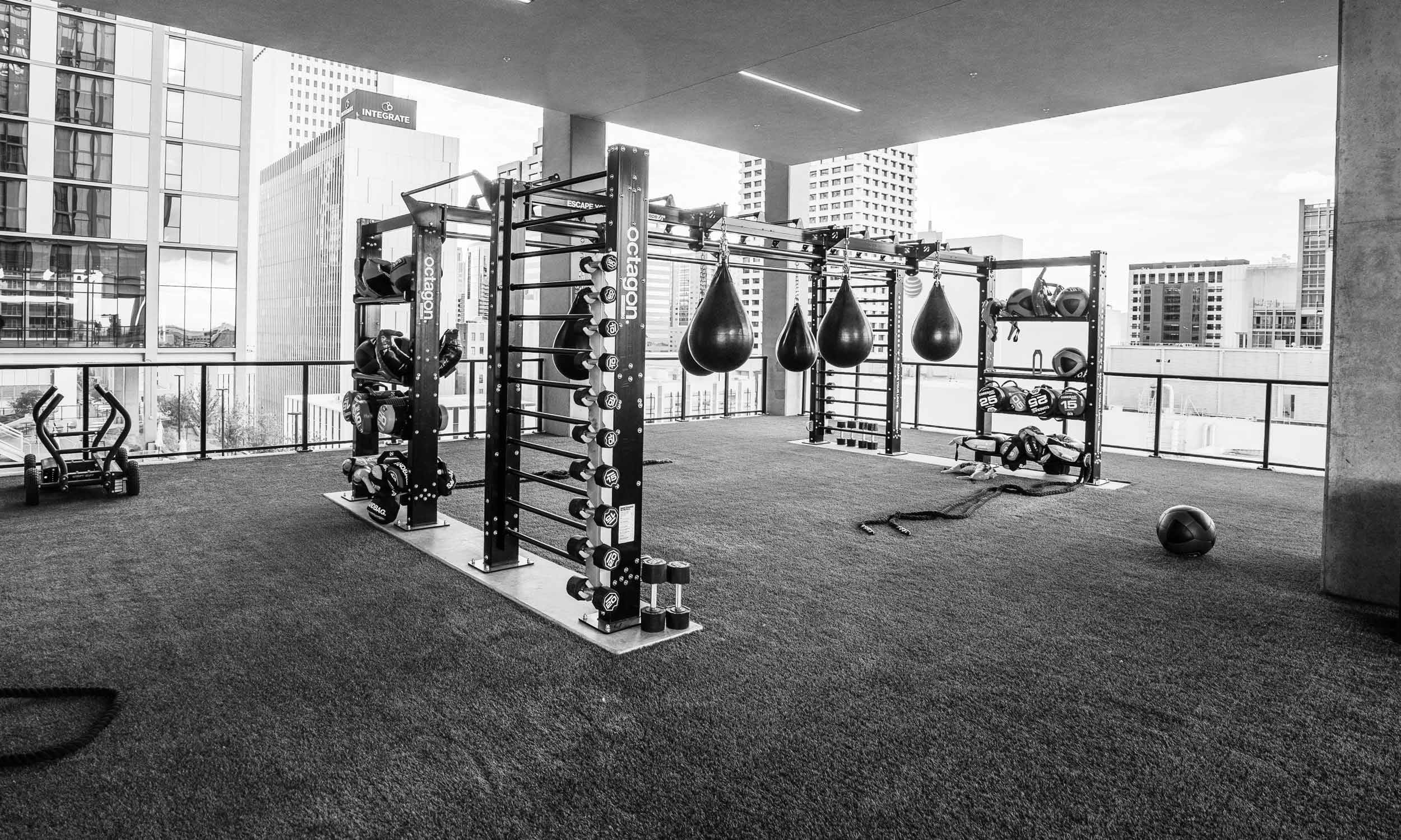 Best Gyms in Phoenix, OR, Boxing, Climbing, Pools